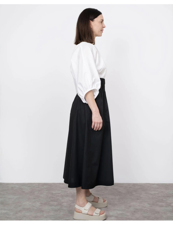 The Assembly Line sewing pattern: V-neck cuff top