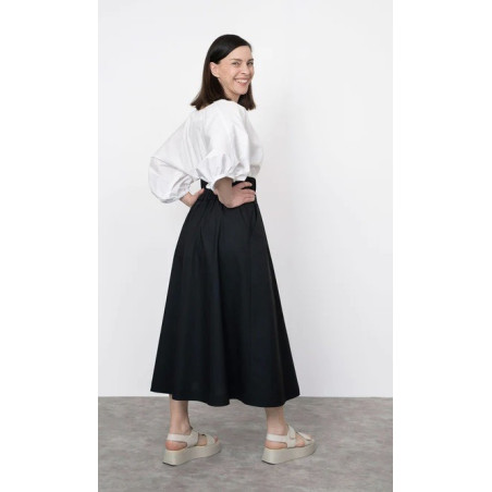 The Assembly Line sewing pattern: V-neck cuff top