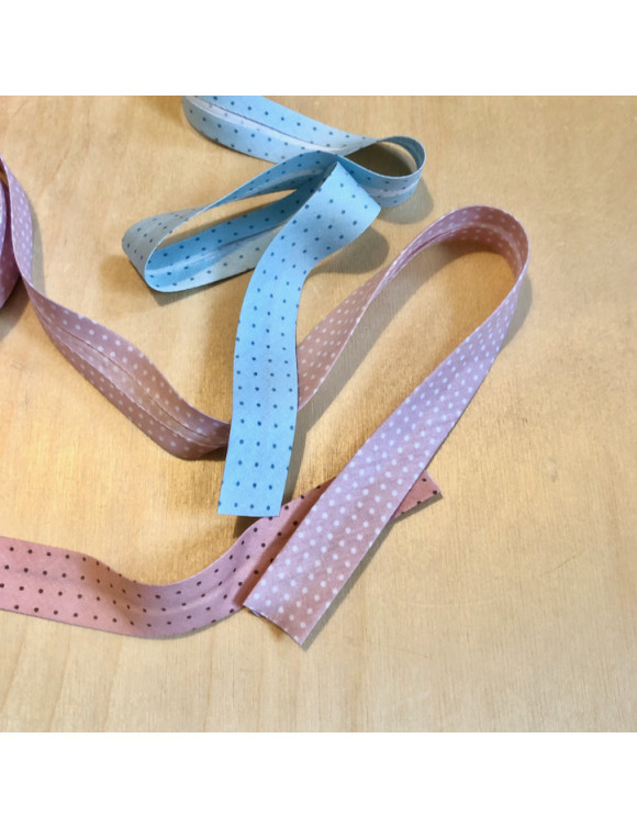 Skråbånd / kantbånd 2 cm - prikker rosa/hvid